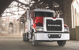 Mack makes 'titanic' leap into heavy-haul segment - Truck News