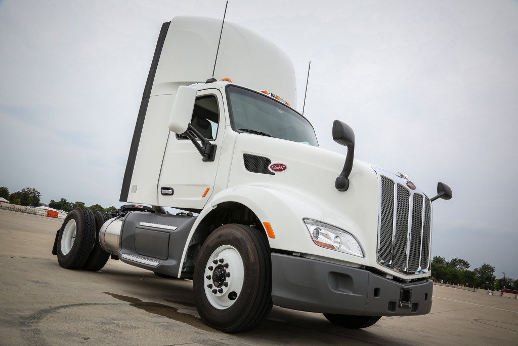 Peterbilt demonstrates autonomous-assist - Truck News