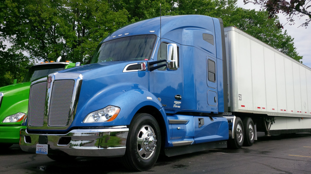 Driving the Kenworth T680, T880 - Truck News