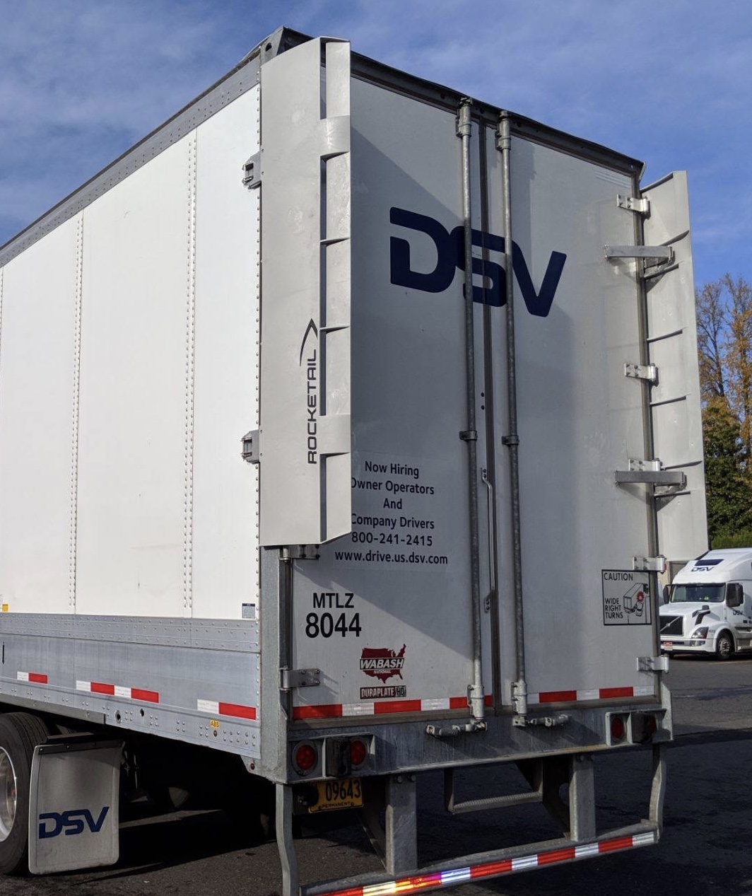 Rocketail Wing trailer fairing enhances airflow - Truck News