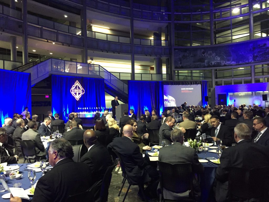 Navistar awards top suppliers - Truck News