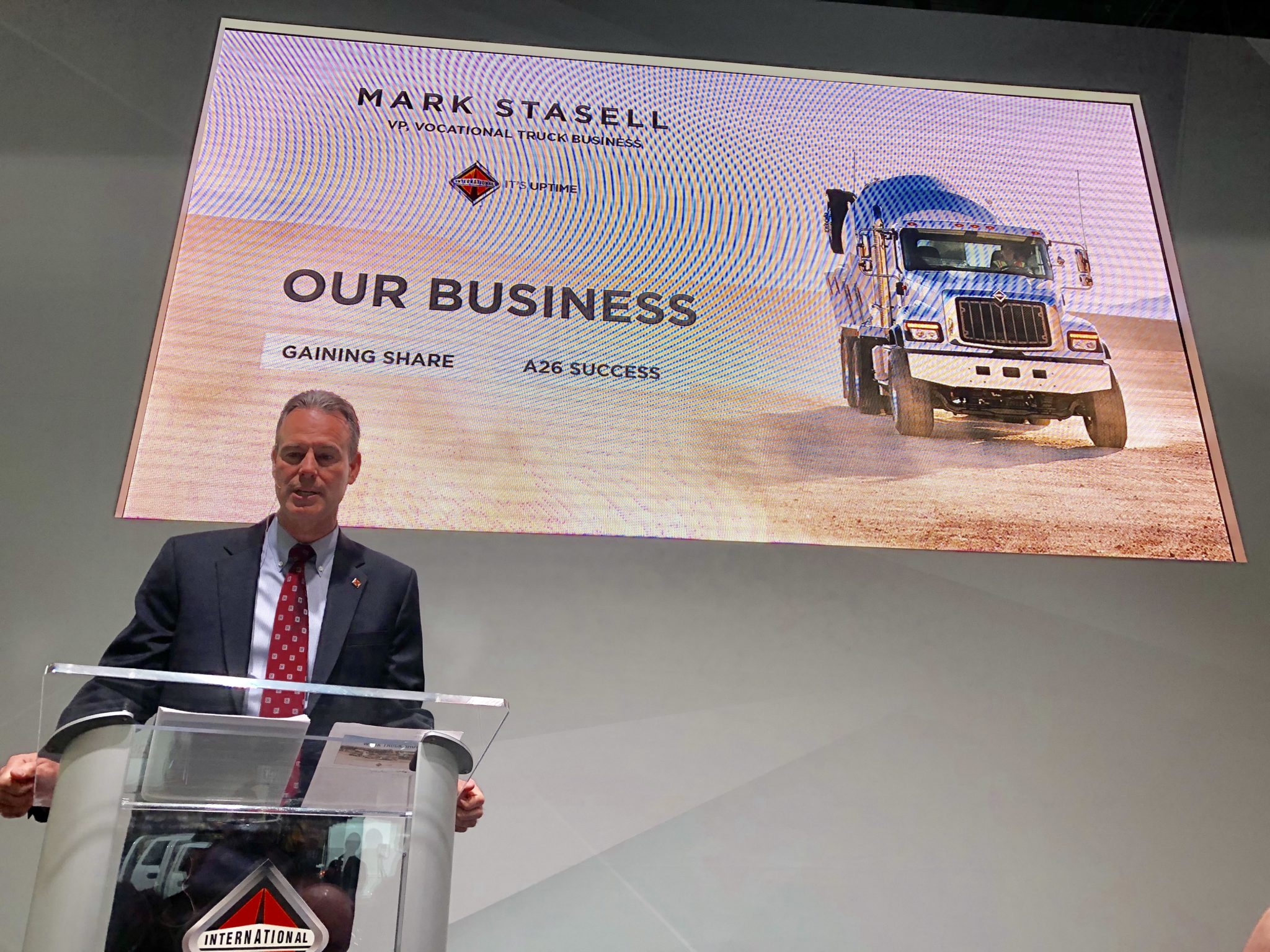 Navistar program to strengthen connections with TEMs - Truck News