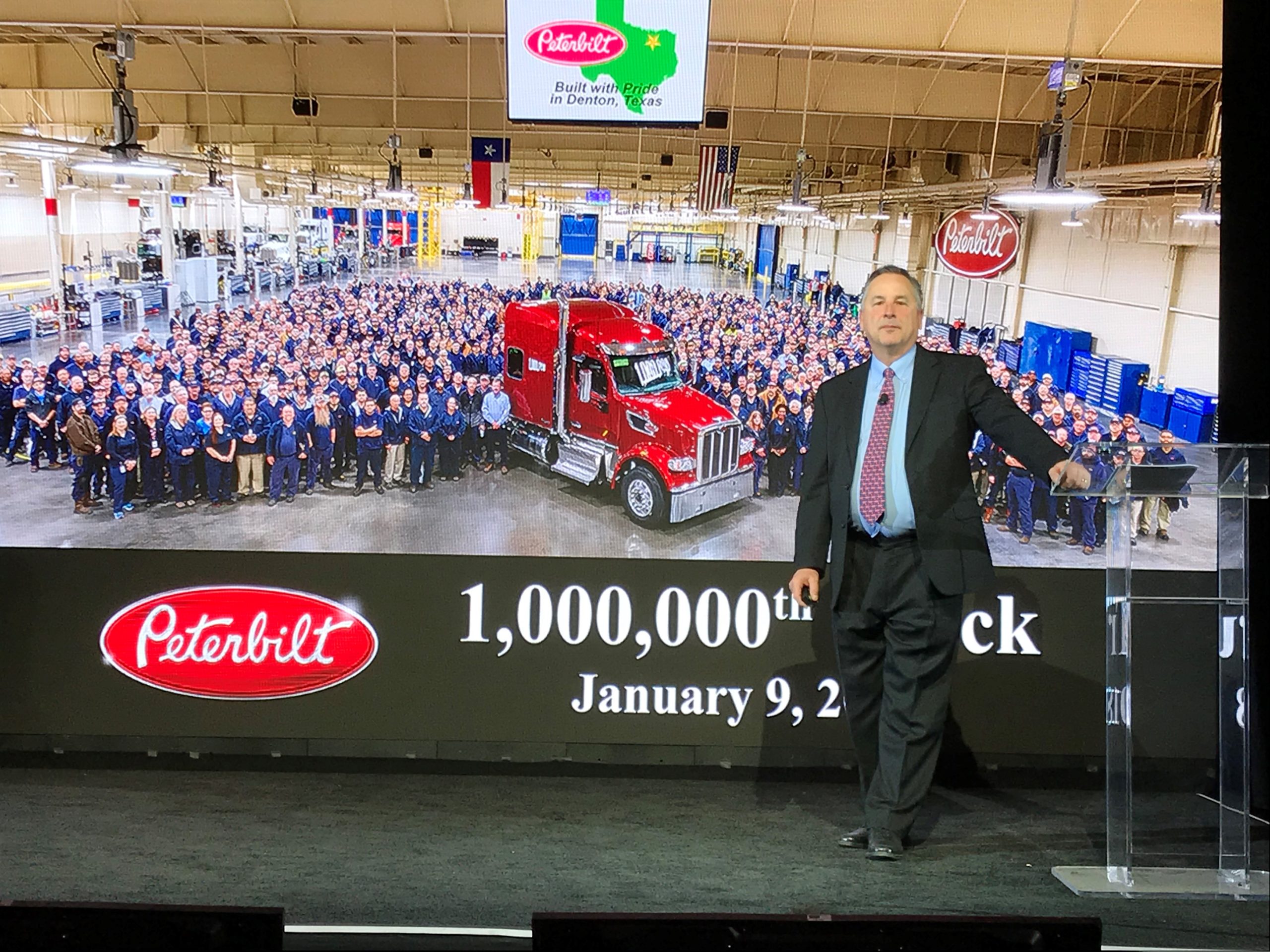 Strong economy, $60 oil driving truck sales, Peterbilt says - Truck News