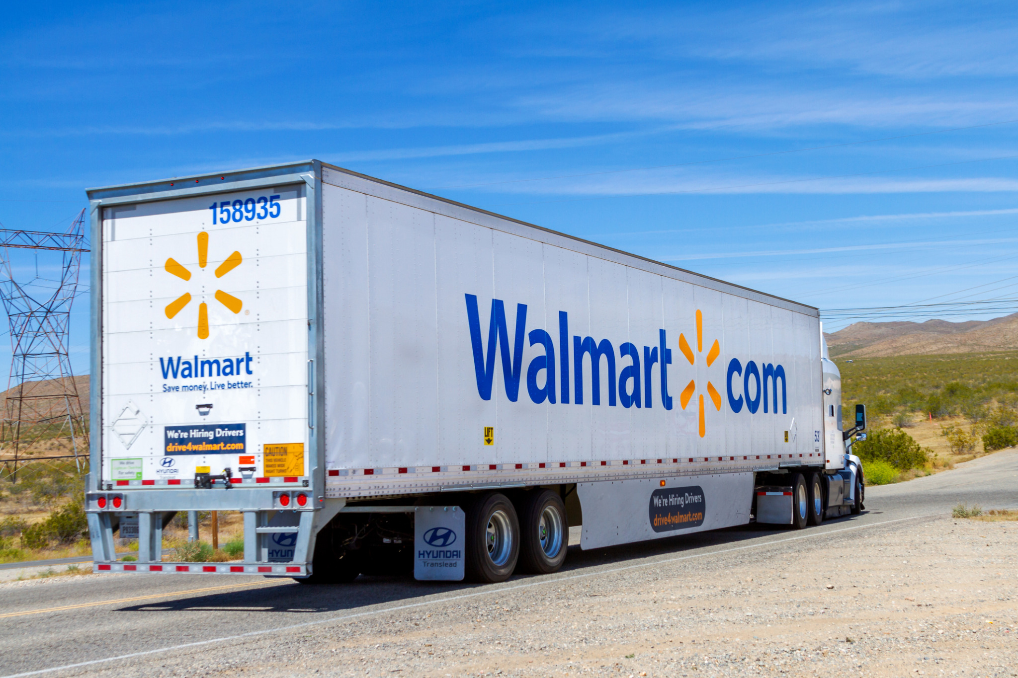Walmart to electrify entire fleet by 2040 - Truck News