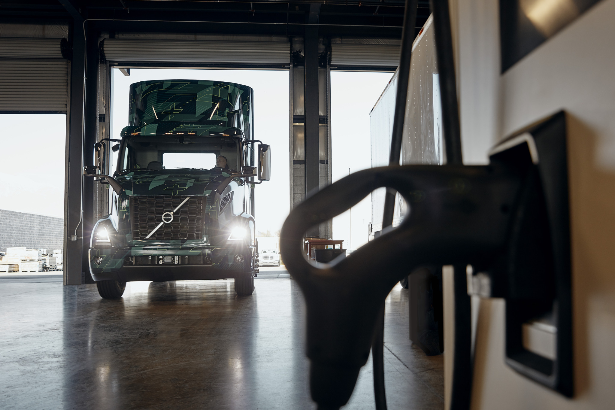 Preparing your shop to service electric trucks - Truck News