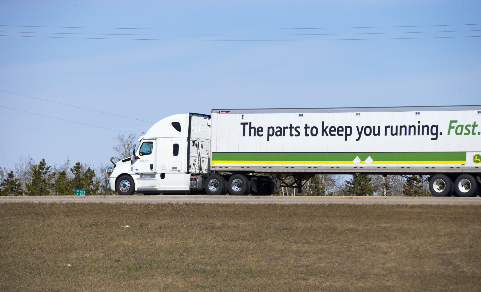 John Deere, Linde Canada win private fleet safety awards - Truck News