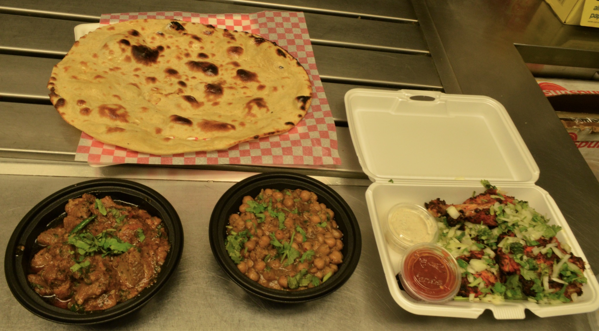Niagara Tabaq offers South Asian flavors on the road - Truck News