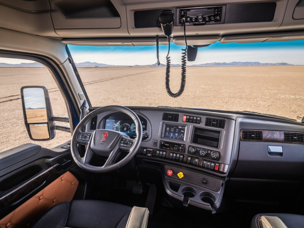 2022 Kenworth T600 Interior