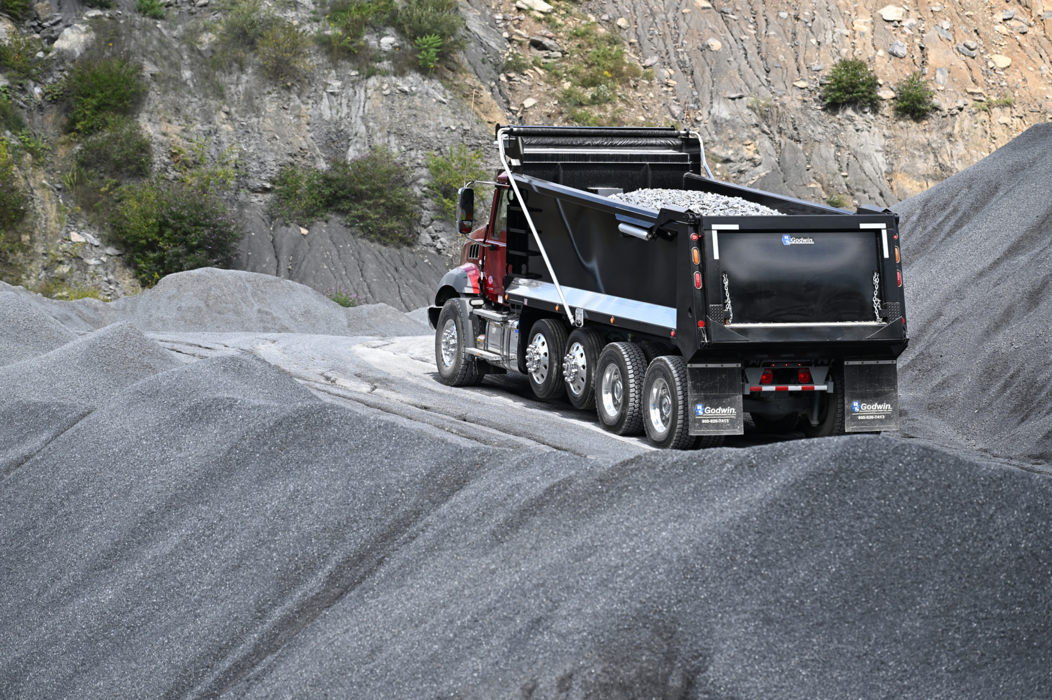 Mack’s Command Steer puts driver back in control - Truck News