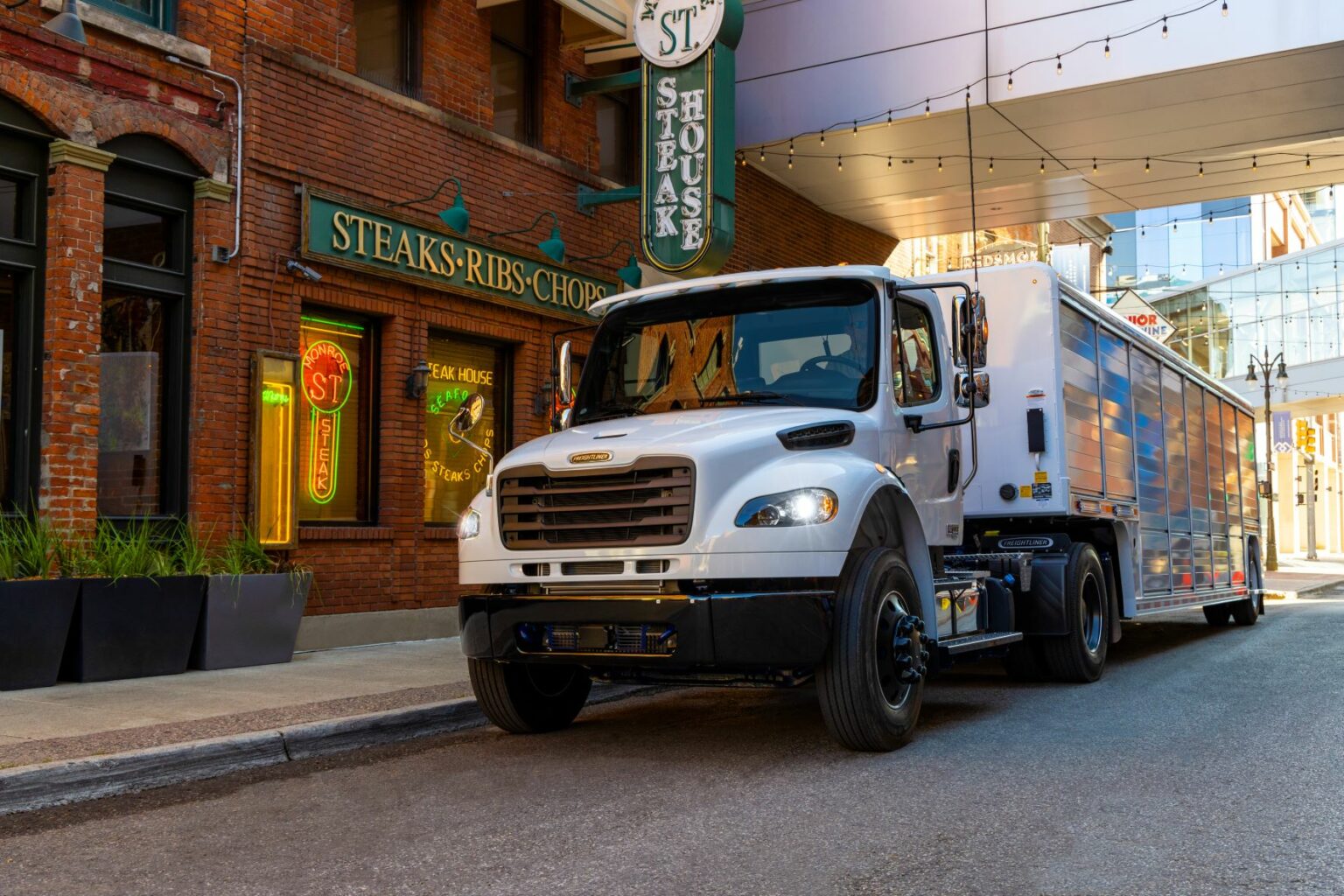 Plus Series substantially upgrades Freightliner’s medium-duty ...