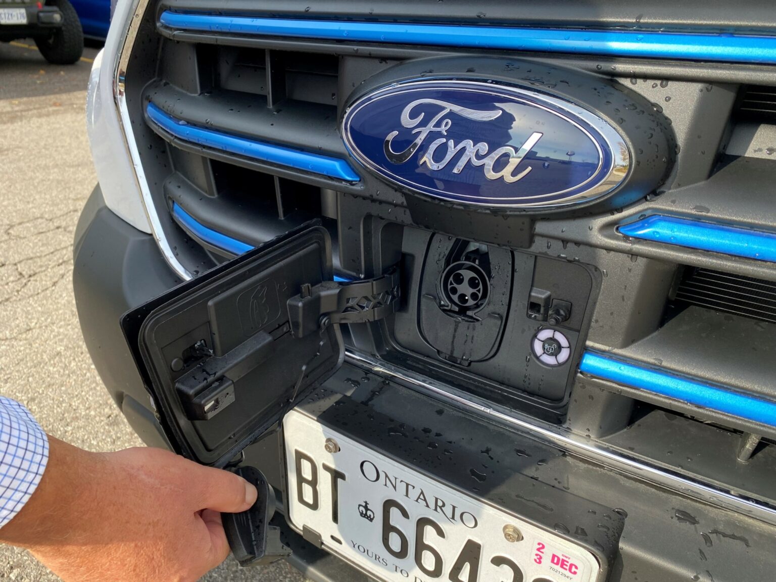 Premier Truck Group deploys electric vehicle for retail parts delivery ...