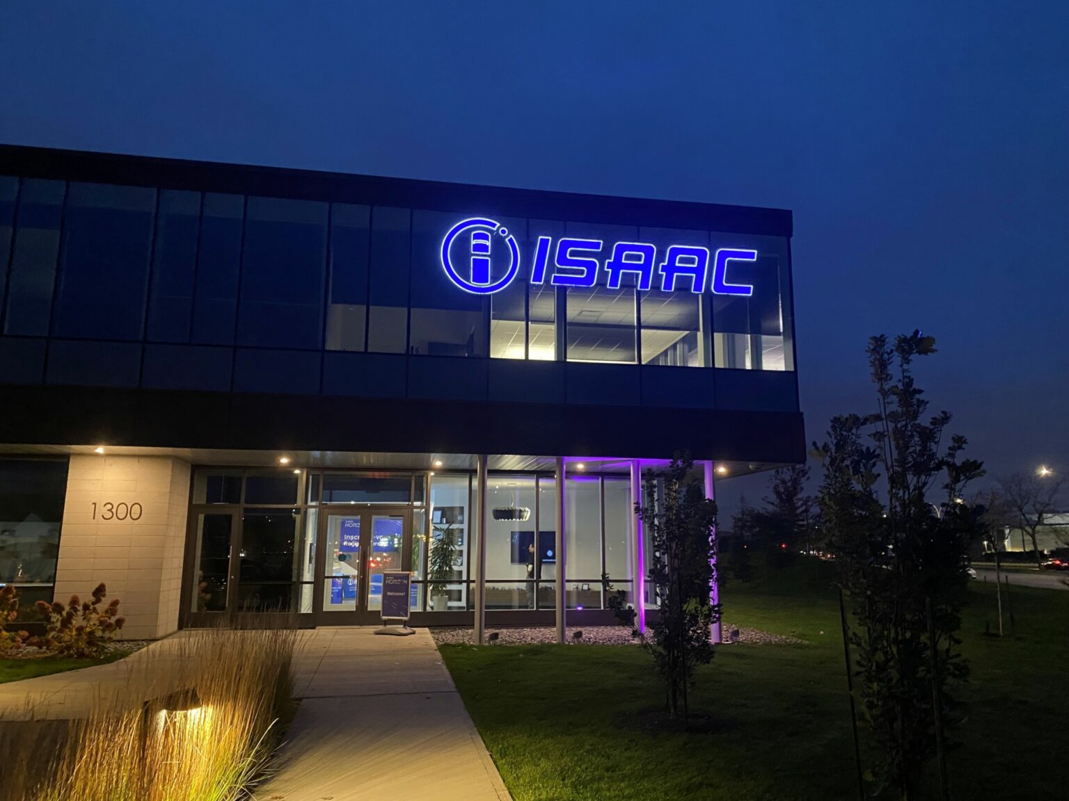 Isaac Instruments turns 25, celebrates a decade exclusively in trucking ...