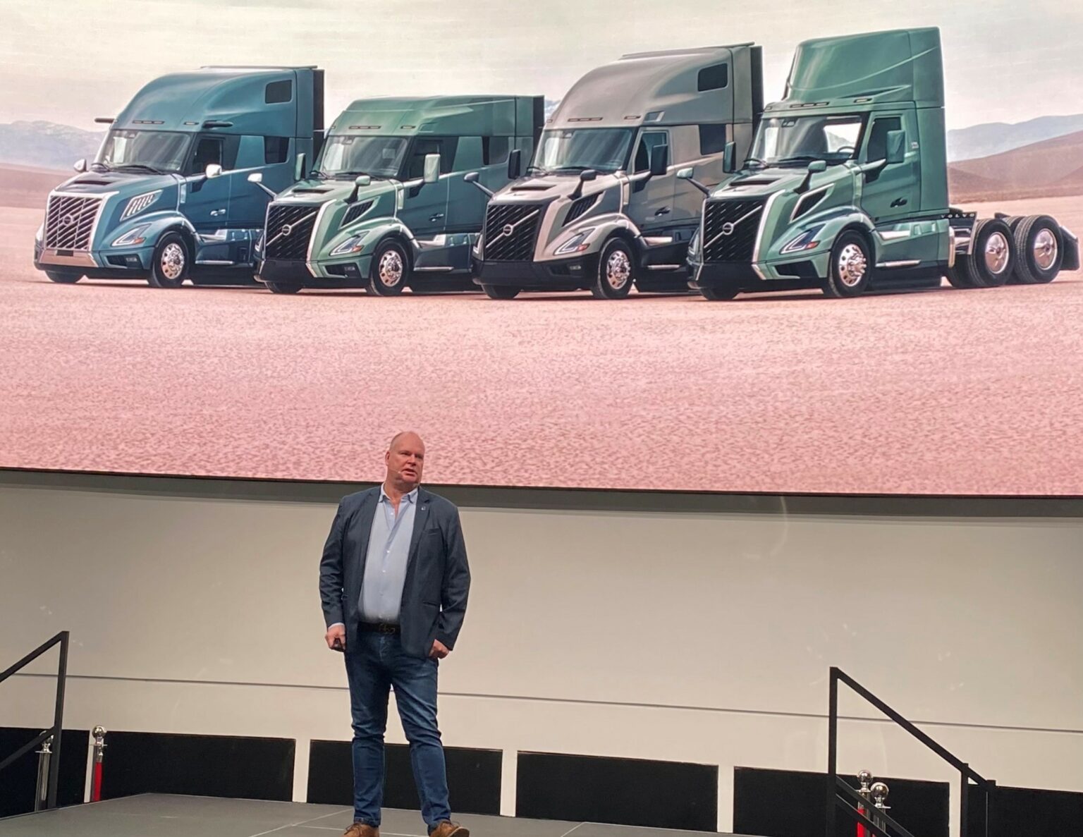 Volvo closes books on mixed year, plans for strong market ahead - Truck ...