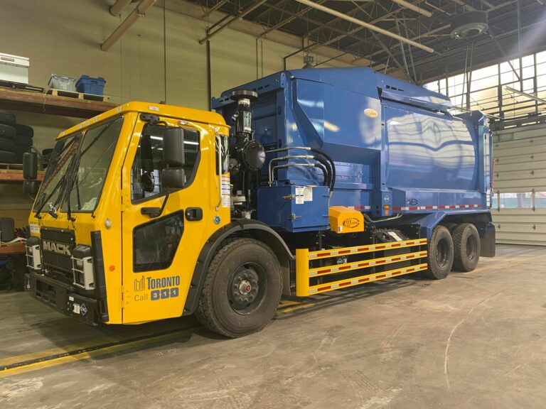 City of Toronto considers retrofitting all heavy-duty trucks with side ...