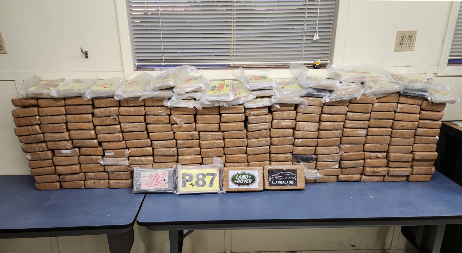 Arizona traffic stop uncovers 251 kg of cocaine concealed in truck ...